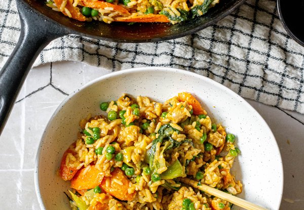Riz sauté one pot au tempeh · Patate & Cornichon